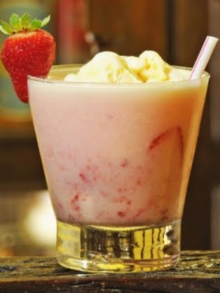 Milk shake cremoso de morango - Receita de Vovó